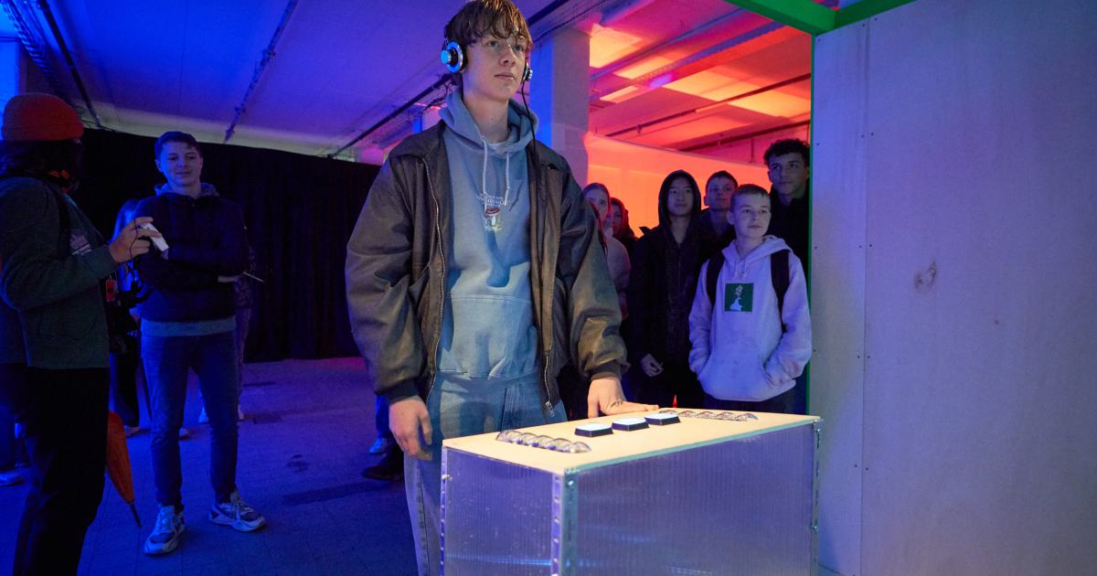 Dive into the World of Design with Your Class during a DDW Young Tour | DDW